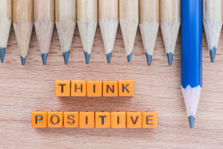 Importance of a Positive Attitude in Customer Service - Yonyx